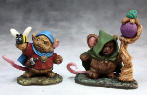 Reaper Miniatures Mousling Druid & Beekeeper #03744 Dark — Pippd