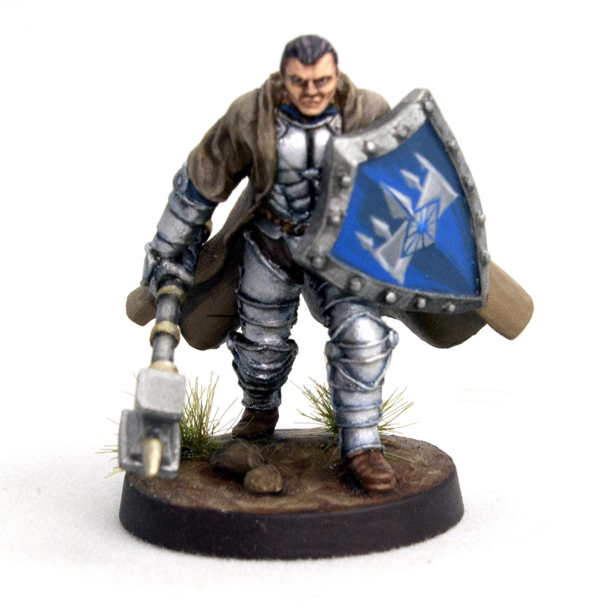 DGS Games Knight Defender #101004 Unpainted 32mm Scale — Pippd